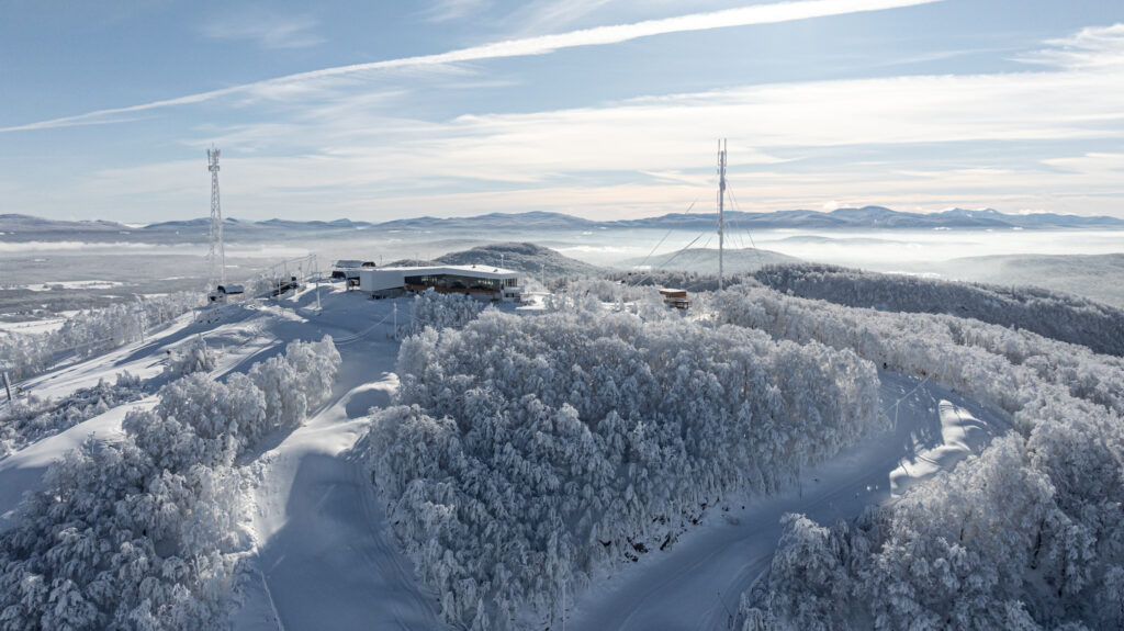 Eastern Canada Ski Season 2025/2026 Early Snow Report - SBC Skier